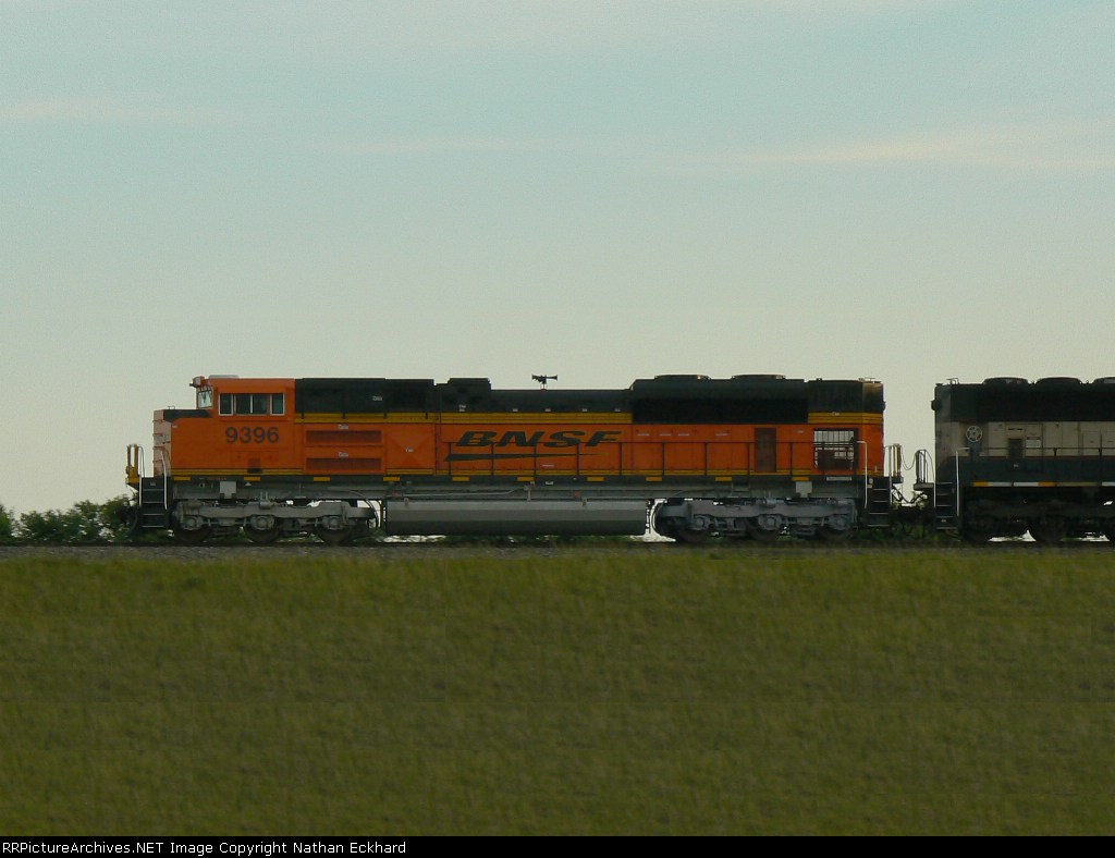 BNSF 9396